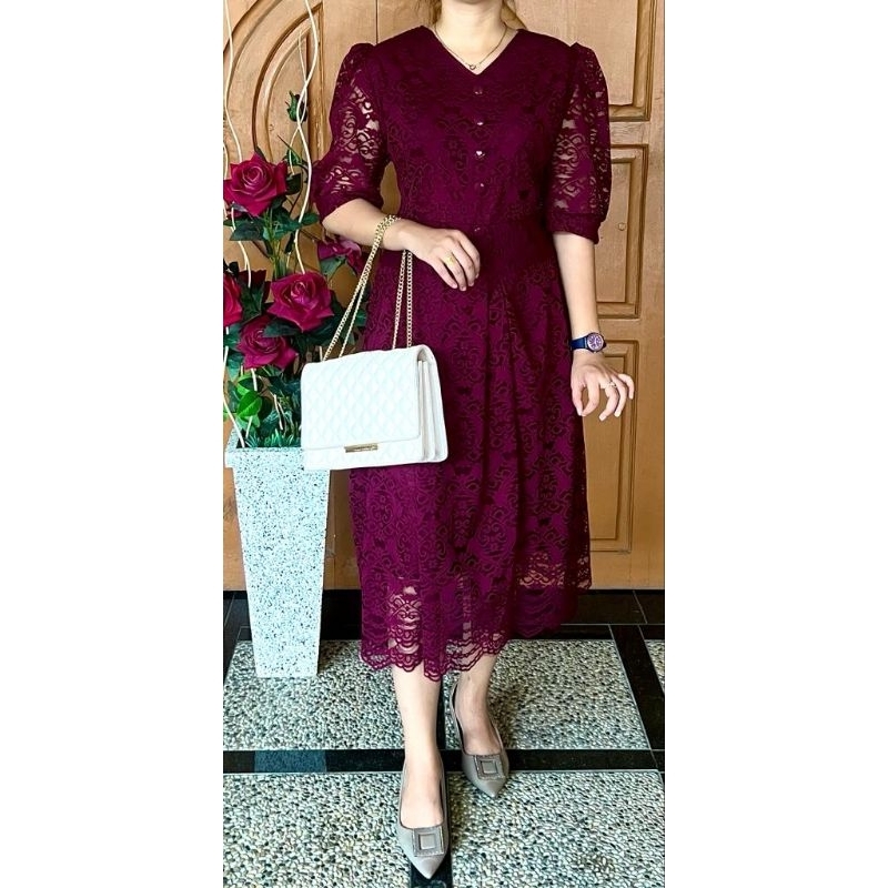 Jual DRESS SEMI PRANCIS LEHER LEKUK/ Dress Renda.Aplikasi kancing ...