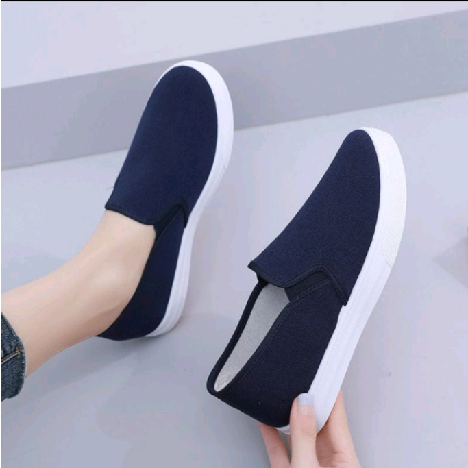 Jual Sepatu terbaru/spatu wanita/sepatu slip on cw/sepatu sekolah/spatu ...
