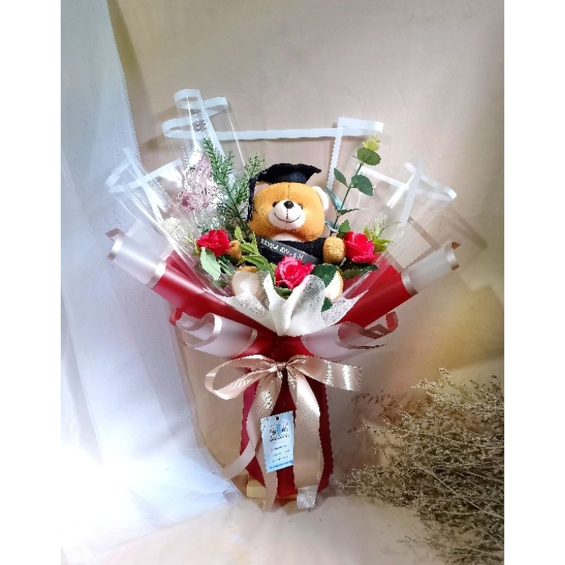 Jual READY BUKET BONEKA WISUDA ULTAH / BUKET BONEKA MURAH | Shopee ...