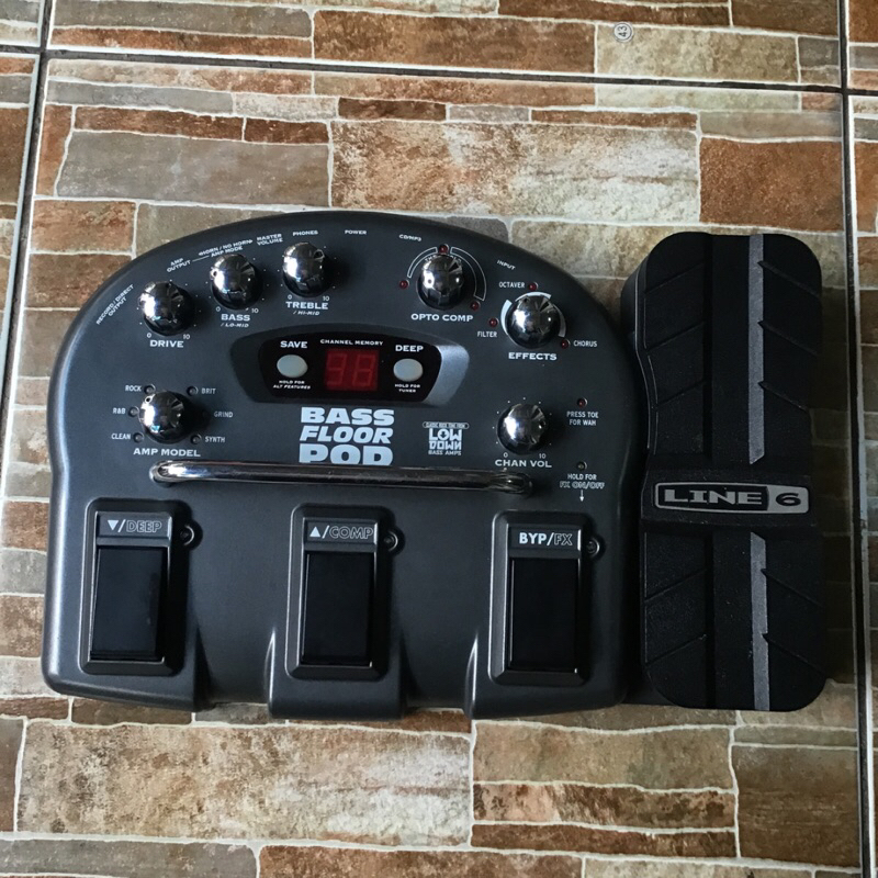 Jual Efek Bass Line 6 Pod Floor | Preamp Bass Line 6 Pod Floor | Line 6 ...