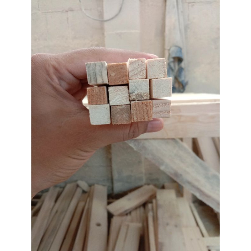 Jual kayu reng Lis 1x1 cm Isi 10 batang Panjang 100cm Serut halus ...