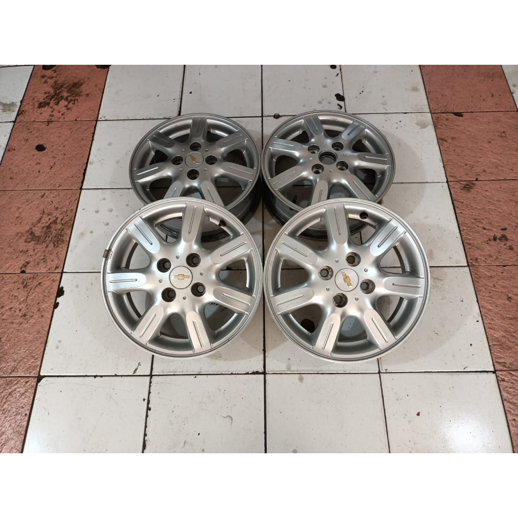 Jual Velg Mobil Bekas Ring 14 Std Aveo R14X4,5 Et 45 Pcd 4X100 Velg ...