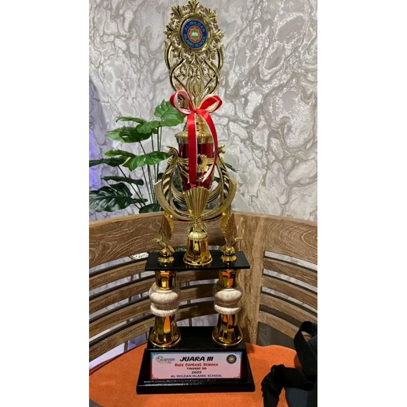 Jual Piala Kaki 2 Custom Model | Piala Penghargaan | Piala Bergilir ...