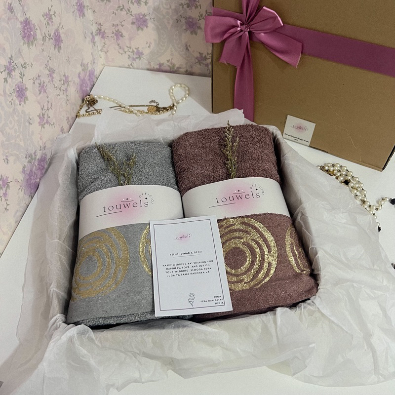 Jual Hampers Kado Handuk Souvenir / Gift Set Box Handuk Katun 70x140cm ...