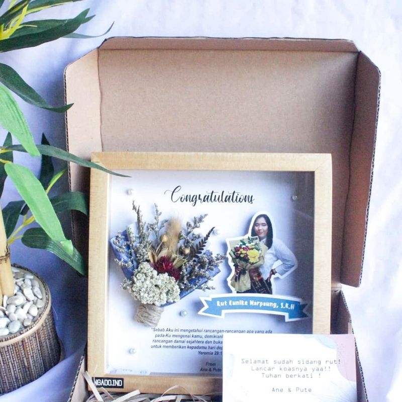 Jual Dried Flower Frame Persegi ukuran 20x20 dengan Buket Bunga Kering ...