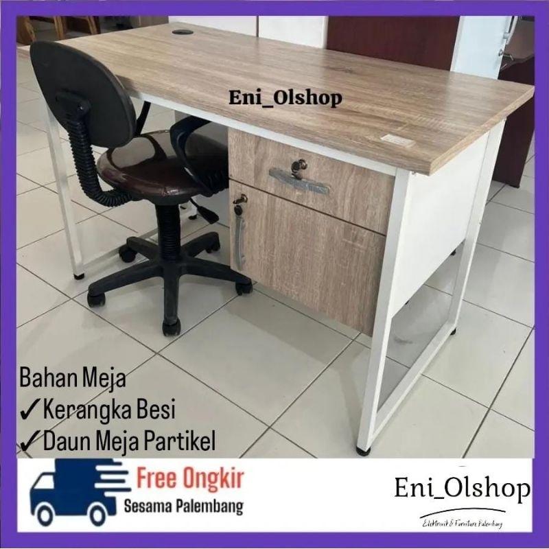 Jual 1 Set Meja dan Kursi Kantor, Kerjangka Meja Bahan Besi, Daun Meja ...