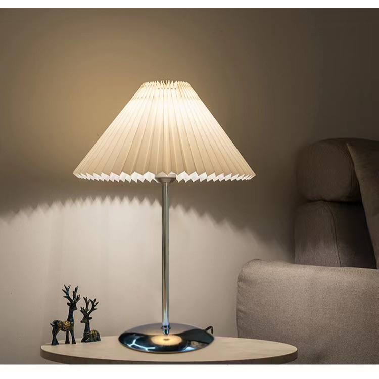 Jual Eyre Lampu meja lipit meja Skandinavia LED lampu meja lipit kain ...