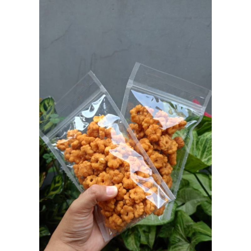 Jual SAKURA RIBUT SNACK JADUL RASA ASIN GURIH | Shopee Indonesia
