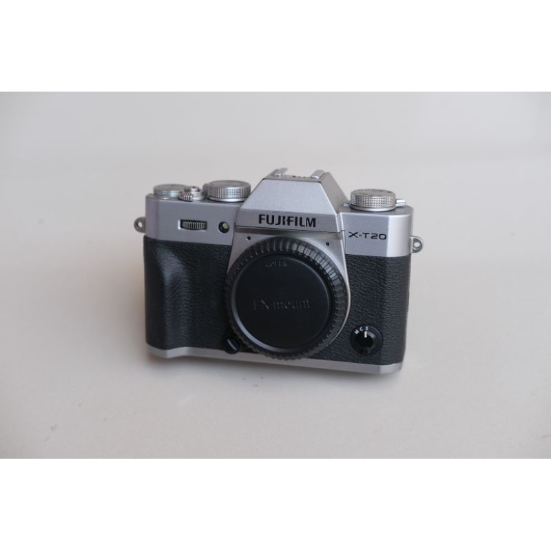 Jual FUJIFILM XT-20 FUJIFIL XT20 FUJIFILM X-T20 LIKENEW KIT/BO SECOND ...