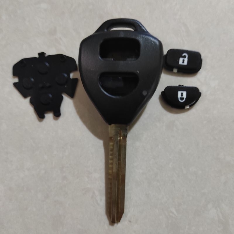 Jual Casing kasing kunci remote toyota Innova Inova new / Yaris lama ...