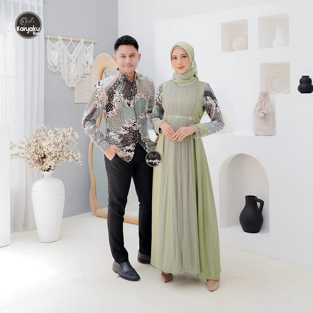 Jual COUPLE KEMEJA GAMIS BATIK CANTIKA SAGE GREEN ICE BLUE BABY PINK ...