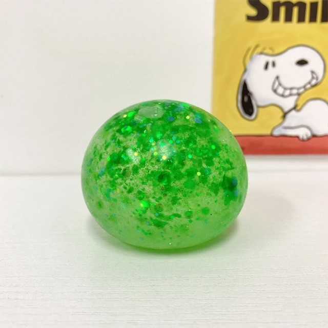 Jual Luminous Squishy balls / Stress Ball Glow in the Dark TIKTOK ...