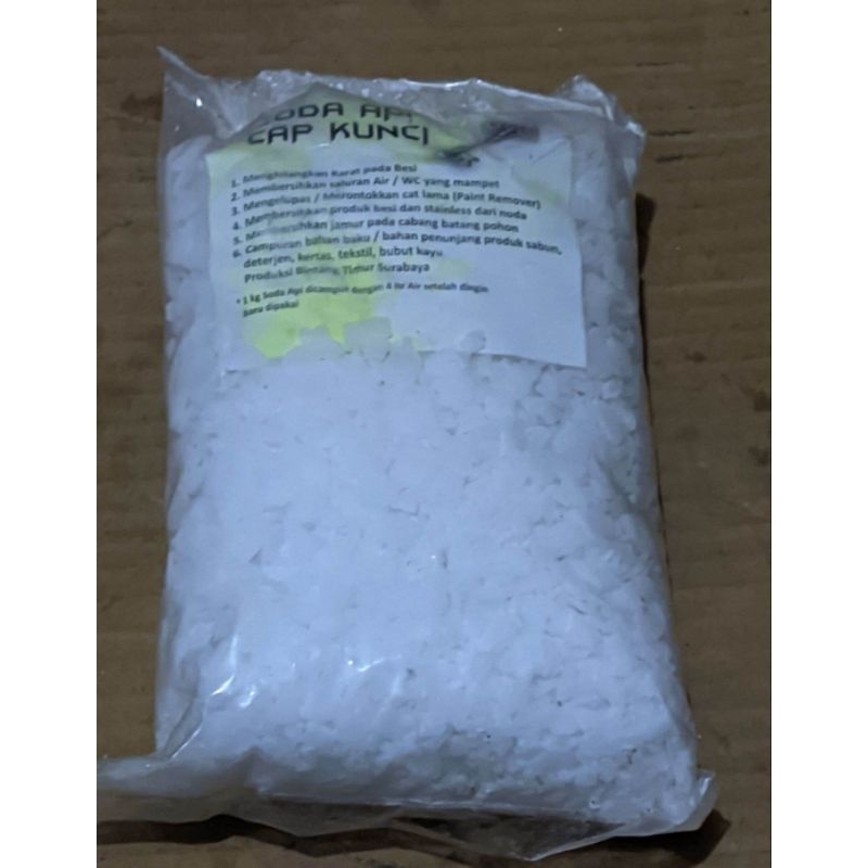 Jual Kaustik Soda / Soda Api NaOH ½kg dan 1kg pembersih saluran air ...