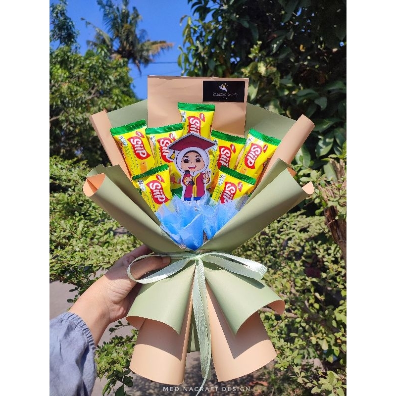 Jual Buket Snack buket wisuda PAUD/TK/SD mix Stiker Animasi Wisuda ...
