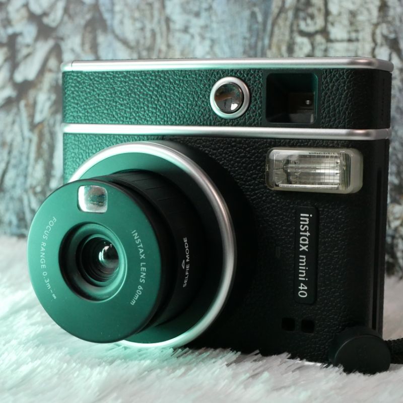 Jual FUJIFILM Instax Mini 40 Instan Film Camera (Second) | Shopee Indonesia