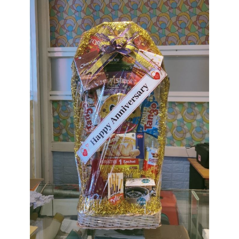 Jual hampers Snack/thanks giving hampers/ide hampers utk ulang tahun ...