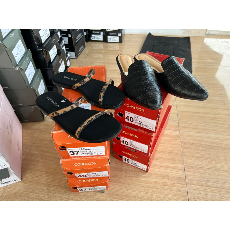 Jual SANDAL SELOP DAN SLIP CONNEXION ORIGINAL | Shopee Indonesia