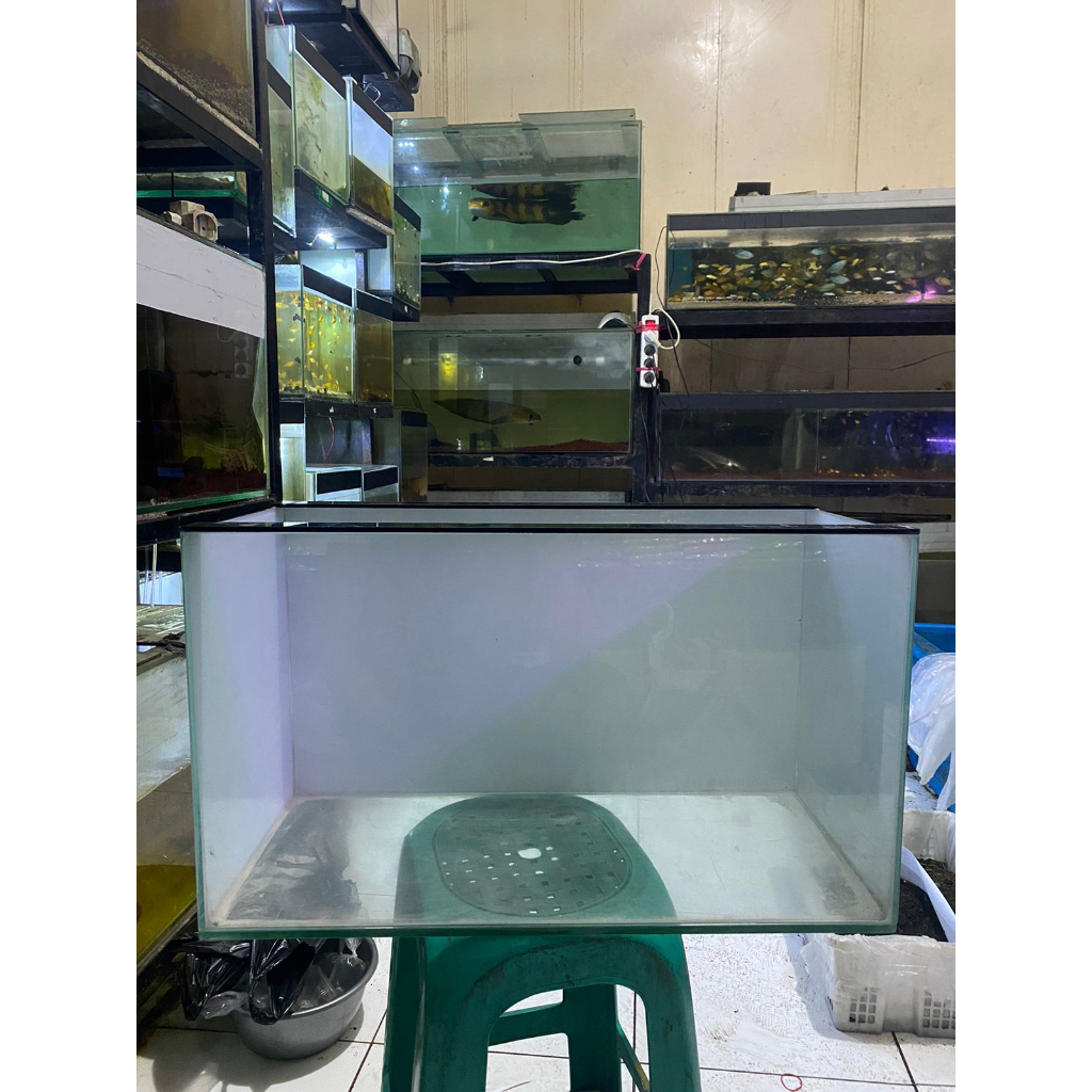 Jual AQUARIUM KACA TEMPERED KACA TEMPER BACKROUND PUTIH POLOS UK ...