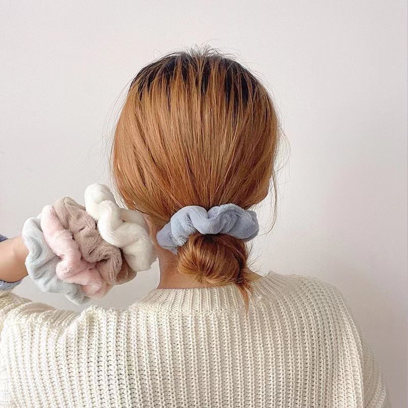 Jual EryoneStore Ikat Rambut SCRUNCHIE Korea Model BULU KOREA ...