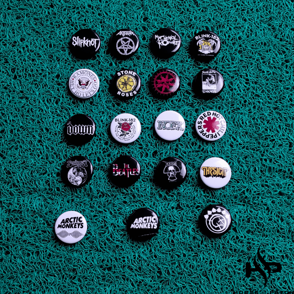 Jual PIN BUTTON MINI MUSIK BAND / CYCLE BEST QUALITY | Shopee Indonesia