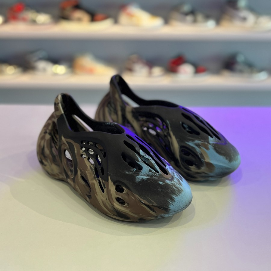 Jual Adidas Yeezy Foam Runner RNNR MX Cinder Black Original | Shopee ...