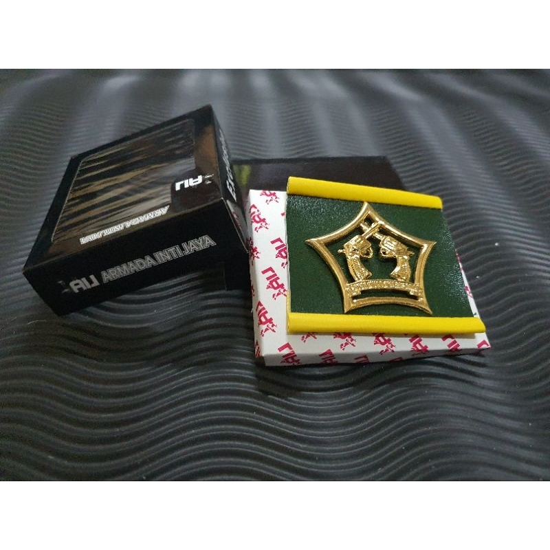 Jual Emblem baret Polisi Militer | emblem Baret Logo Army Paku | Shopee ...