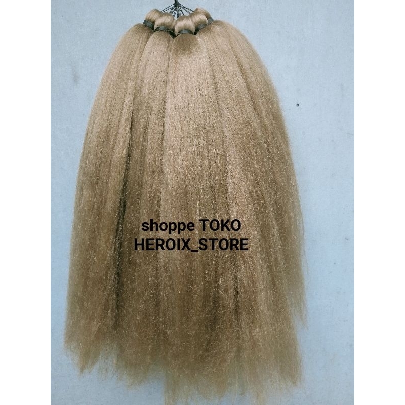 Jual Rambut cemara pendek warna pirang ukuran 50cm-60cm | Shopee Indonesia