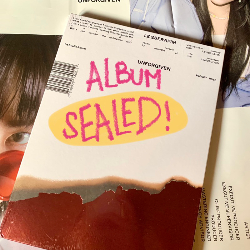 Jual ALBUM LESSERAFIM UNFORGIVEN SEALED PHOTOBOOK COMPACT | Shopee ...