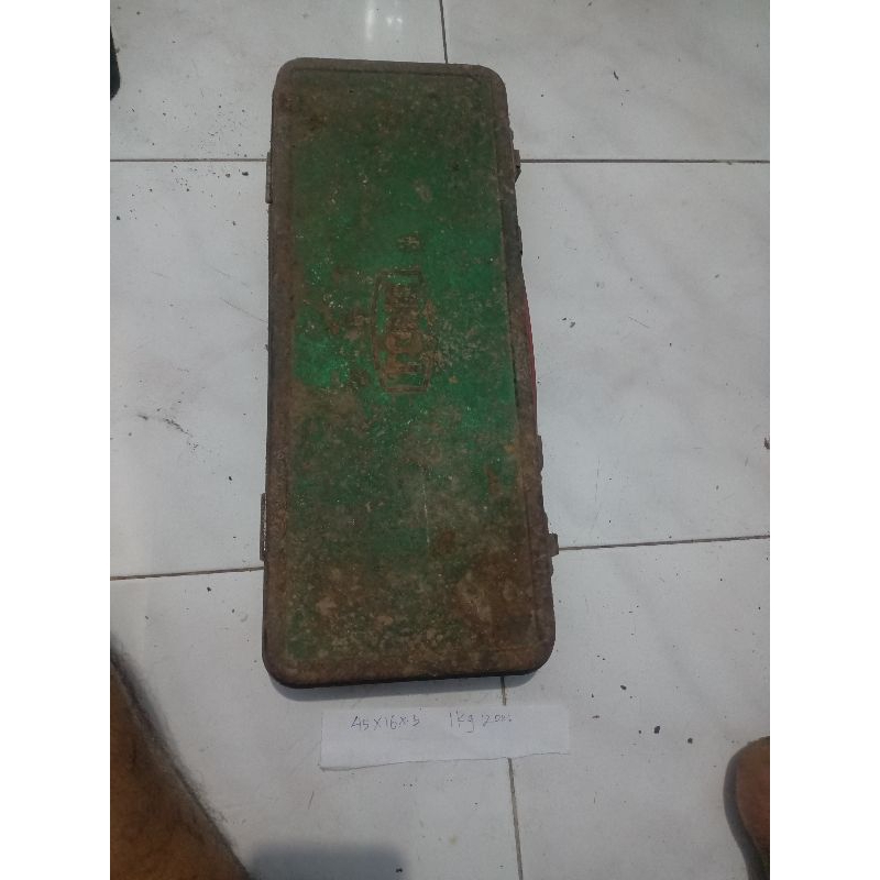Jual kotak peralatan jadul TONE bahan dari besi seng dimensi 45x16x5 ...