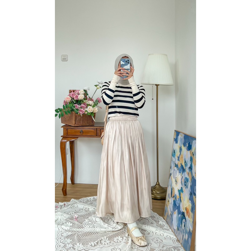 Jual Shimmer Skirt by Kimka Hijab | Rok A-line Korea Terlaris | Rok ...