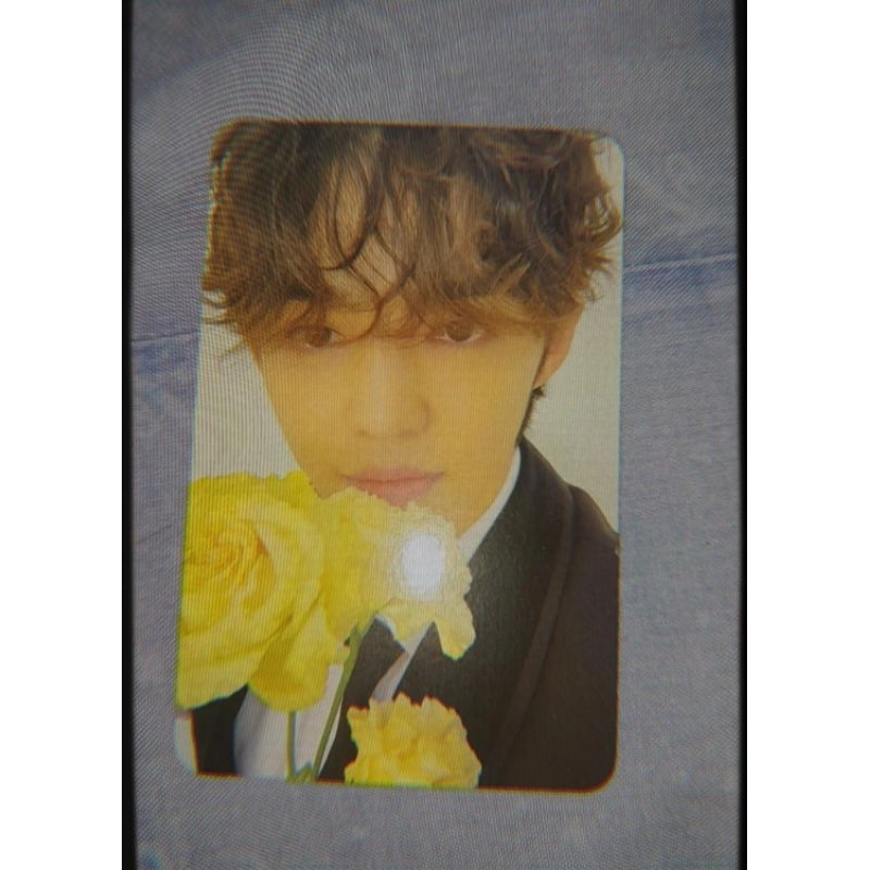 Jual PHOTOCARD OFFICIAL SCOUPS KEMBANG SEVENTEEN FML CARAT VER [detail on desk] | Shopee Indonesia