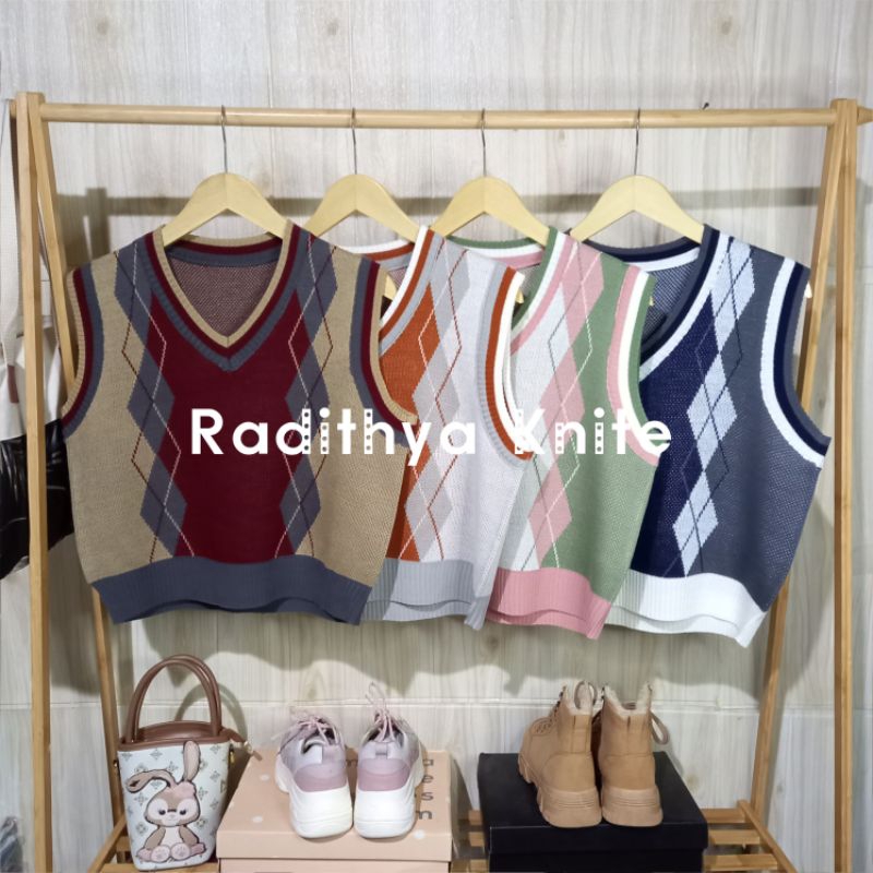 Jual Rompi Rajut V Neck Belah Ketupat-V Vest Rhombus | Shopee Indonesia
