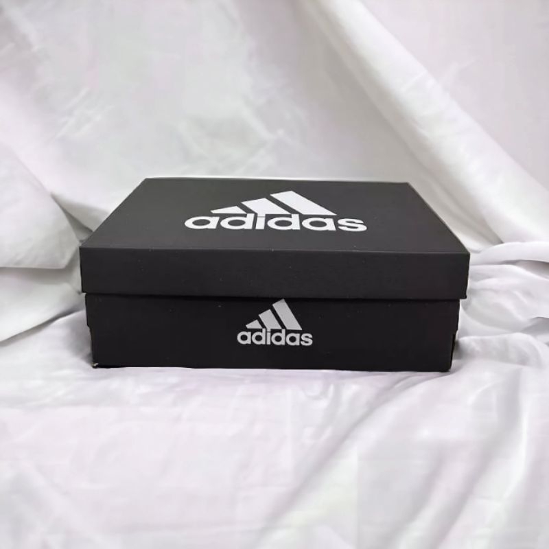 Jual Dus - box sepatu 4Didas Hitam termurah | Shopee Indonesia