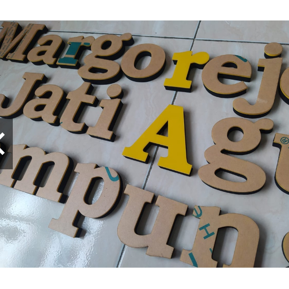 Jual Huruf Timbul Akrilik Custom, Huruf Akrilik Timbul Custom warna ...