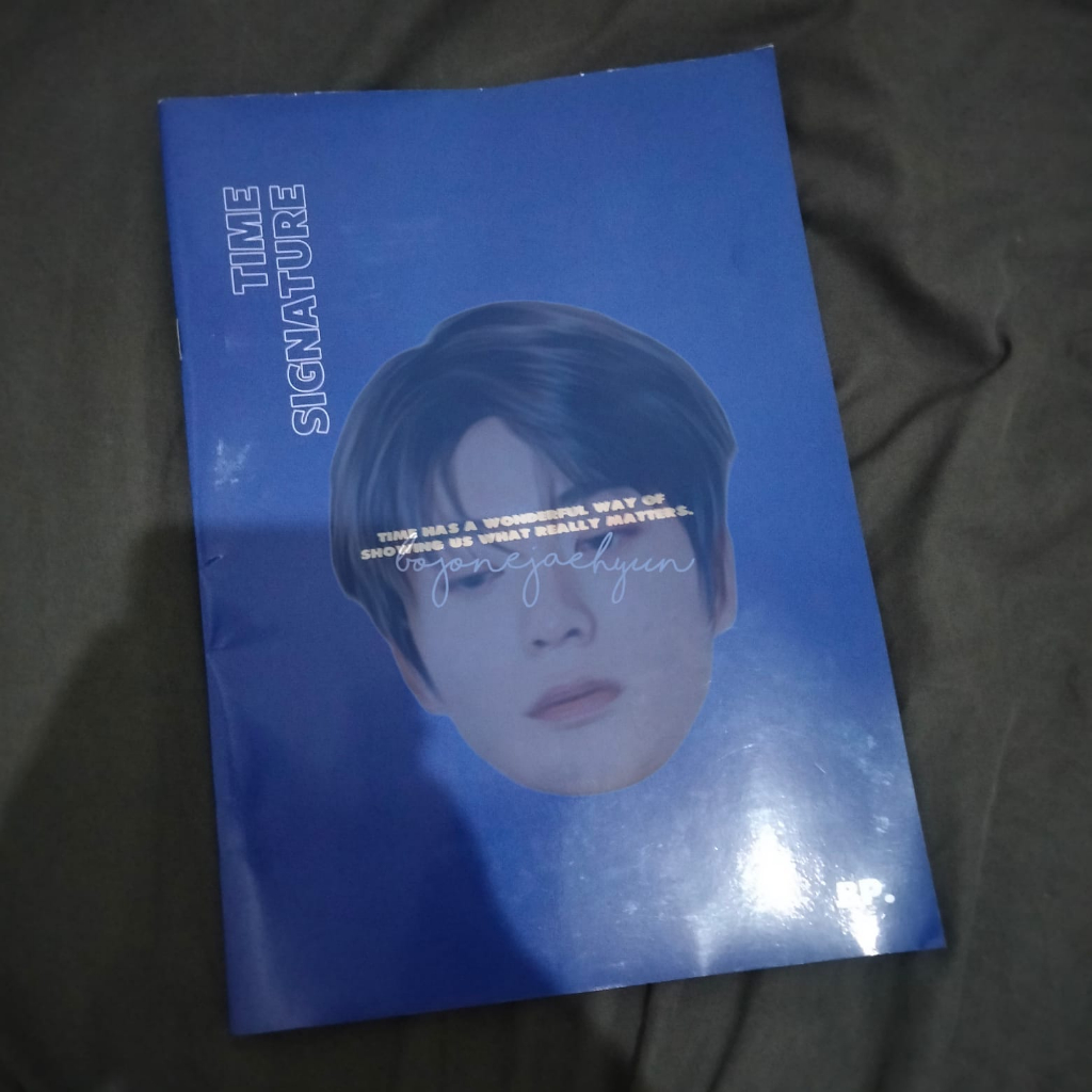 Jual JENO MAGAZINE PHOTOBOOK BY FANSITE BLACK PENTAGON | Shopee Indonesia