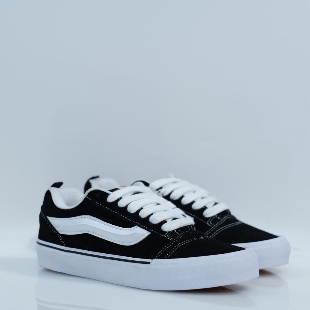 Jual Sepatu Sneaker Vans Knu Skool Black White | Shopee Indonesia