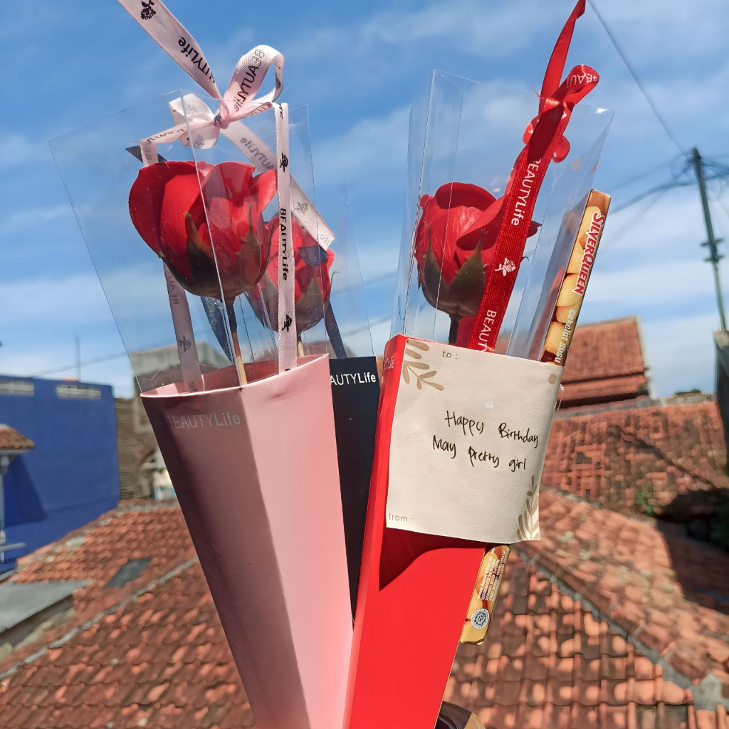 Jual single rose box/Bunga mawar satuan / plastik bungu satuan / gift ...