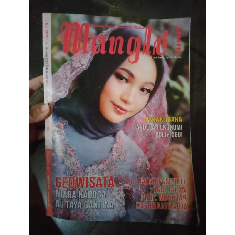 Jual Majalah MANGLE Geowisata Miara Kaboga Nu Taya Gantina, Pasar Juara Andela Ekonomi Pulih ...
