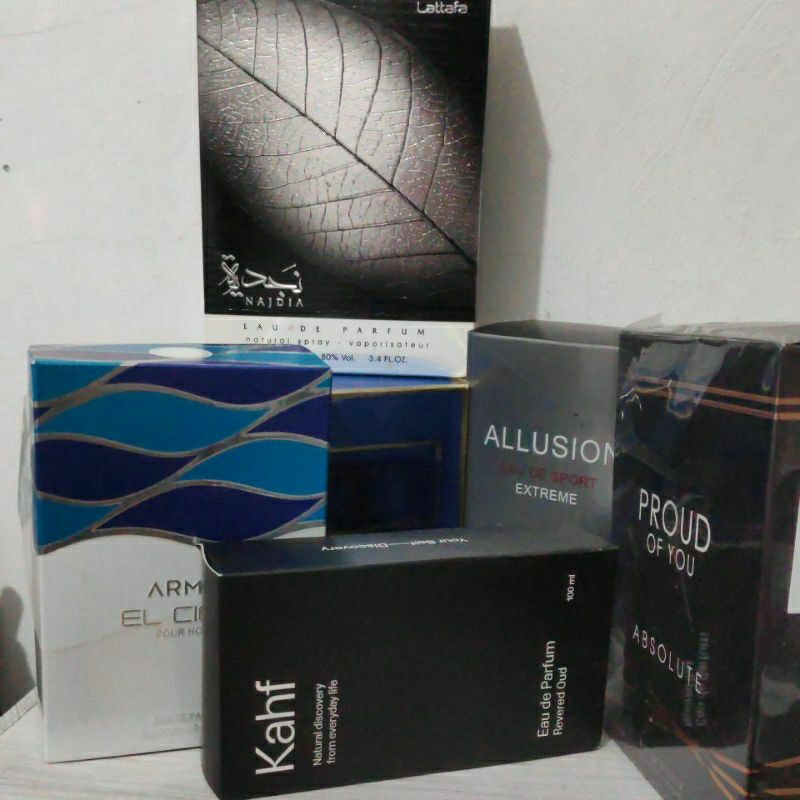 Jual Botol Parfum Kosong Berbagai Merk Untuk Koleksi Pajangan | Shopee ...