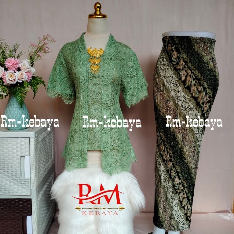 Jual Rok Plisket Batik Stelan Kebaya Brokat Renda Kutu Baru Modern | Shopee Indonesia