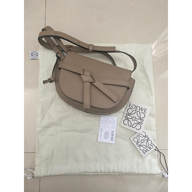 Jual [VVGC] LOEWE Mini Gate Dual Bag - Sand 2021 | Shopee Indonesia
