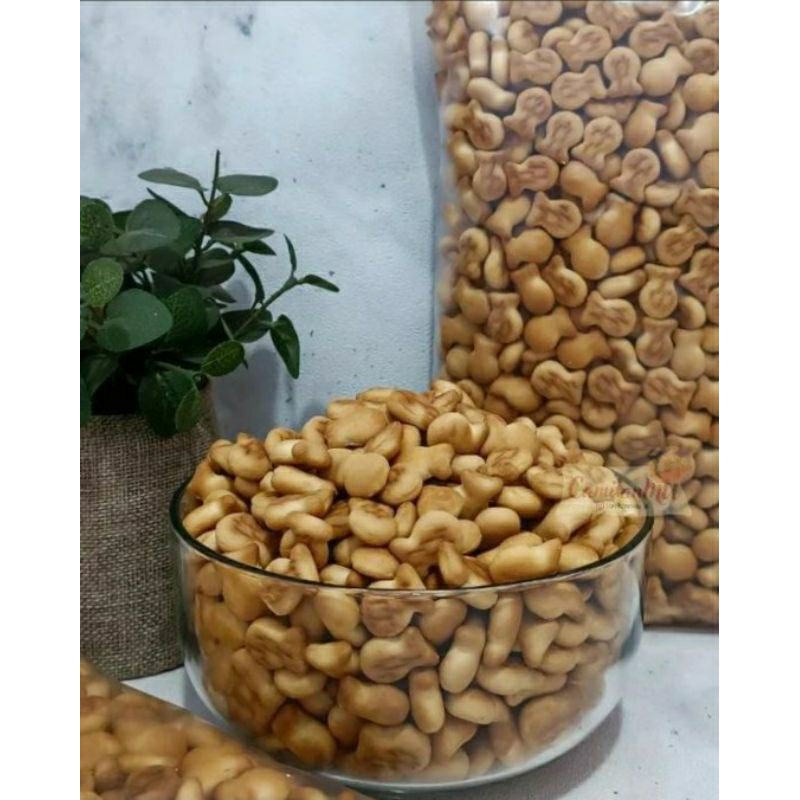 Jual SNACK CAMILAN BISKUIT IKAN DURIAN (BERAT 500 GRAM) | Shopee Indonesia