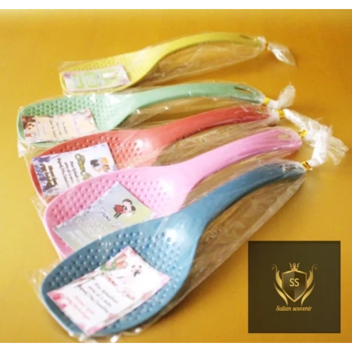 Jual Sultan souvenir..centong nasi plastik + kartu ucapan terima kasih isi 50 pcs bagus buat ...