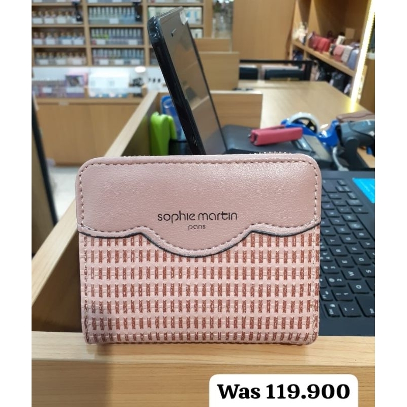 Jual DOMPET LIPAT GANTARIA/GABYELLA SOPHIE MARTIN PARIS | Shopee Indonesia