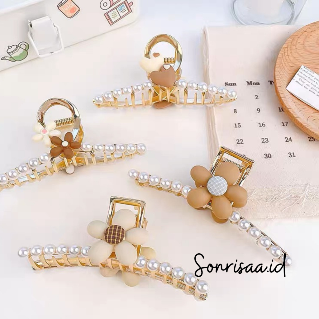 Jual Jepitan Korea Motif Bunga Mutiara / Jepitan Korea Aesthetic ...