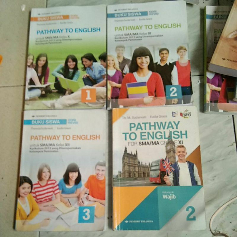 Jual PATHWAY TO ENGLISH/BAHASA INGGRIS WAJIB DAN PEMINATAN ERLANGGA KELAS 2/11 SMA K13 REVISI ...