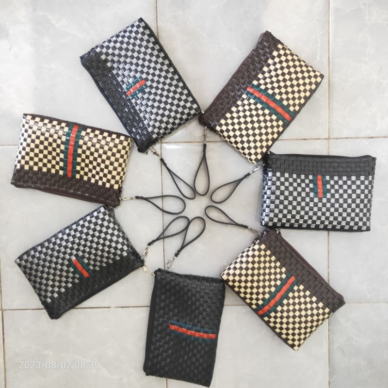 Jual dompet pouch anyaman clutch anyaman#dompet#mini#pouch | Shopee ...