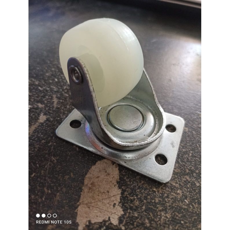 Jual RODA LEMARI KULKAS, FREEZER dan SHOWCASE roda 1.5 in bisa buat ...