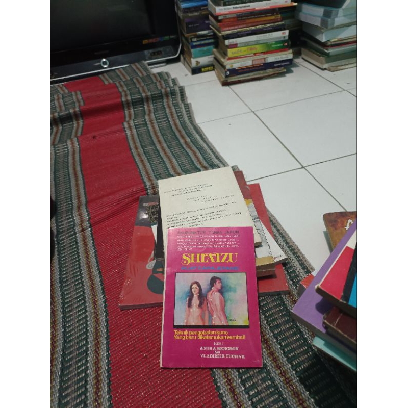 Jual SHIATZU PIJAT CARA JEPANG AKUPUNTUR ANIKA BERGSON DAN VLADIMIR ...