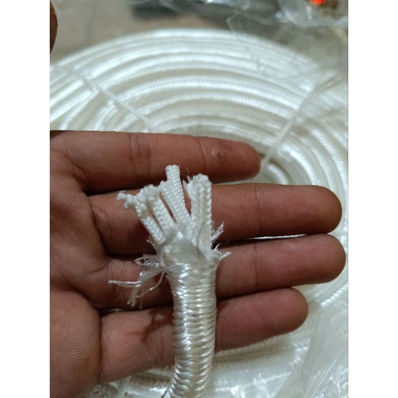Jual tali karmantel lokal 10 mm isi 100 meter / tali bendera super 10 ...